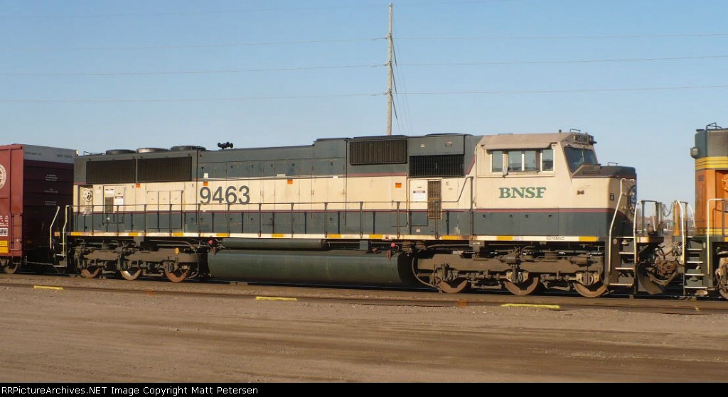 BNSF 9463